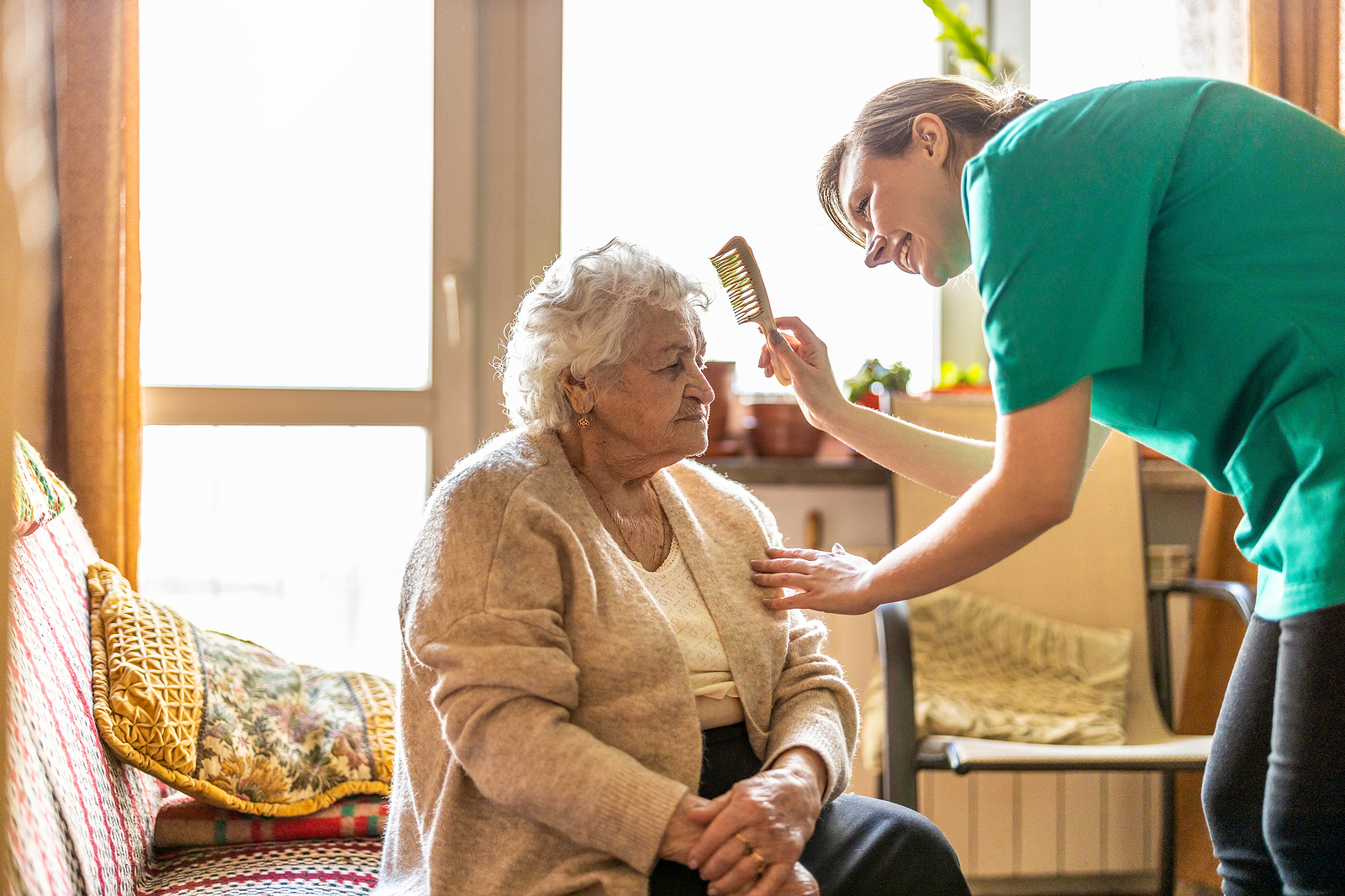 Senior Home Care: What Are Your Mom's Care Needs?