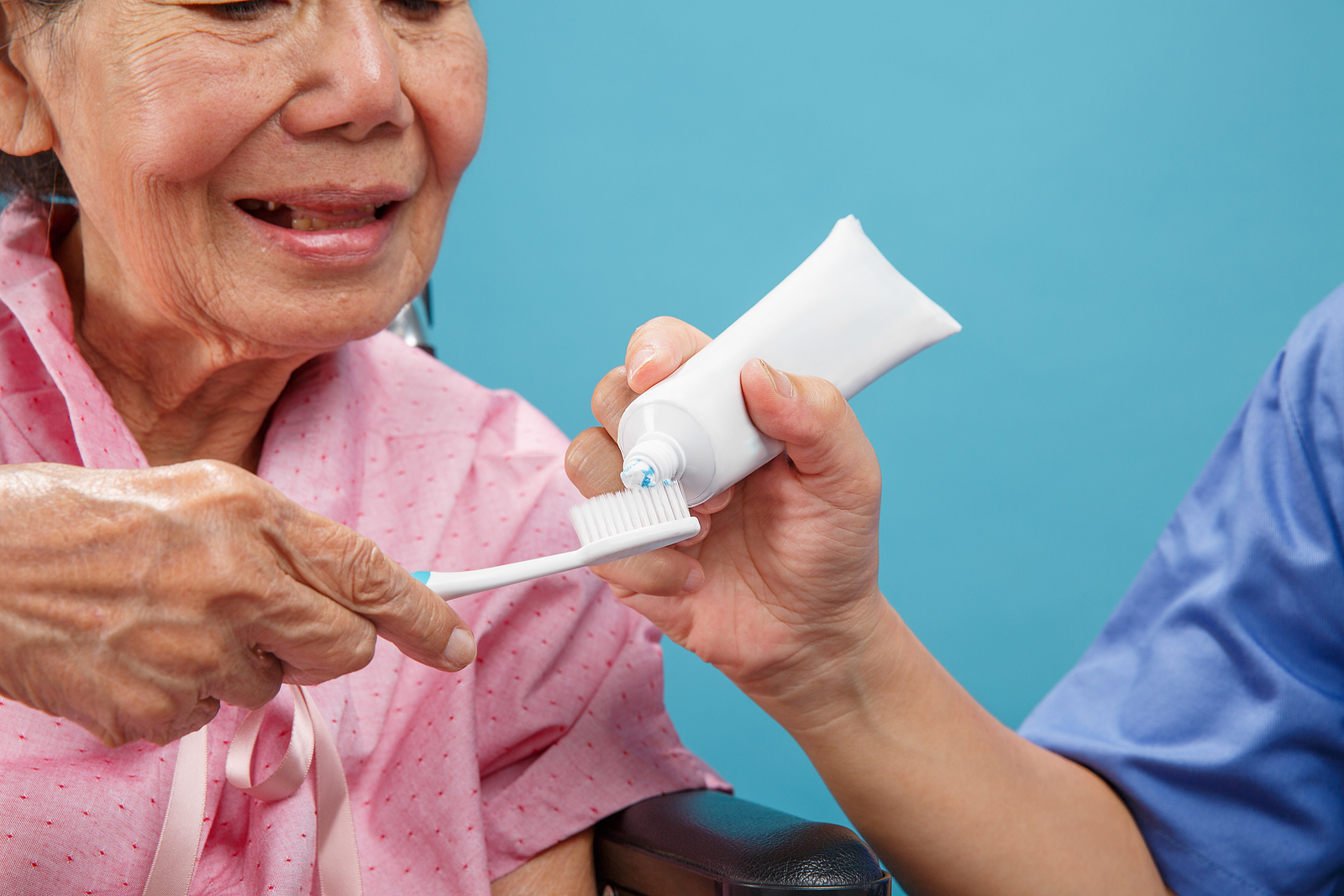 Personal Care at Home: 5 Oral Care Tips for Seniors with Tooth Loss